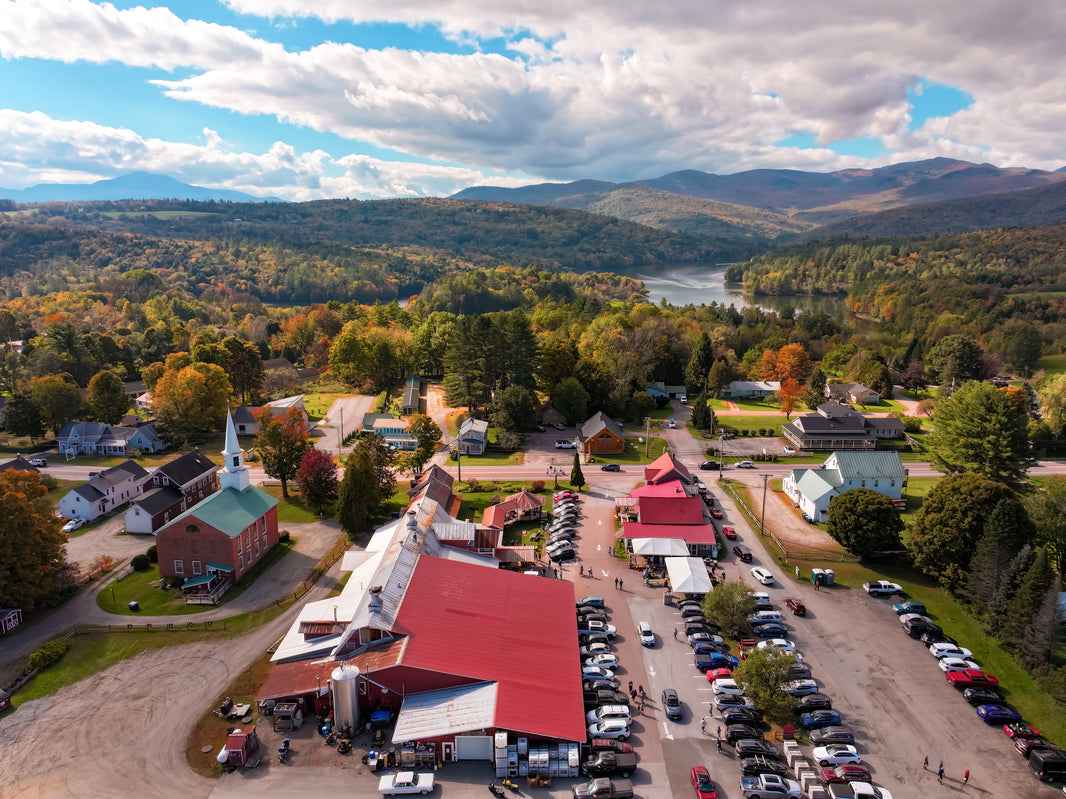 Cider Pressing in Vermont - Fresh Pressed Cider | Cold Hollow Cider Mill